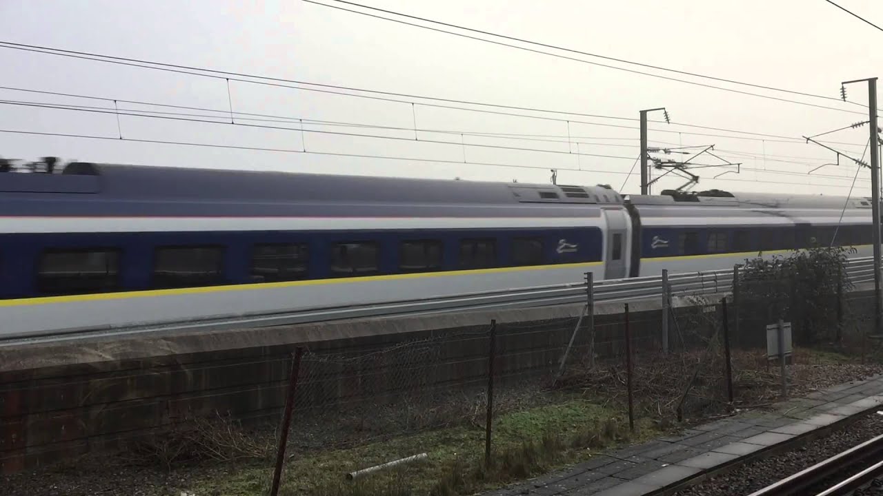 23-01-16 - Ashford International Station - New Livery Eurostar - YouTube