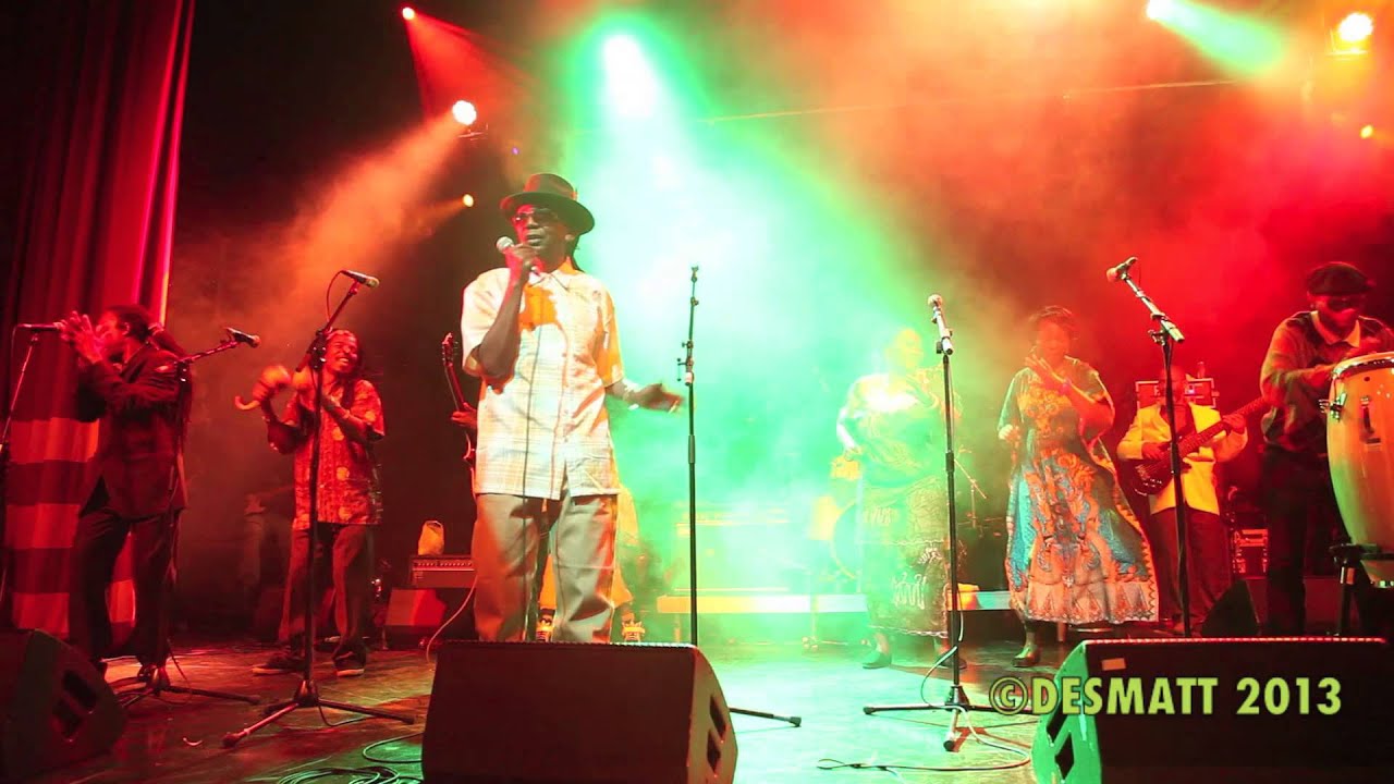 THOMAS MAPFUMO - SHUMBA LIVE LONDON 2013 - YouTube