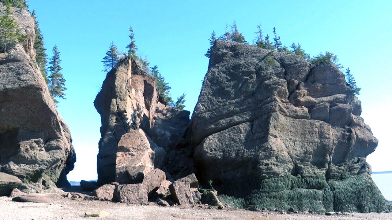 Famous Hopewell Rocks topple down in sudden landscape change - YouTube