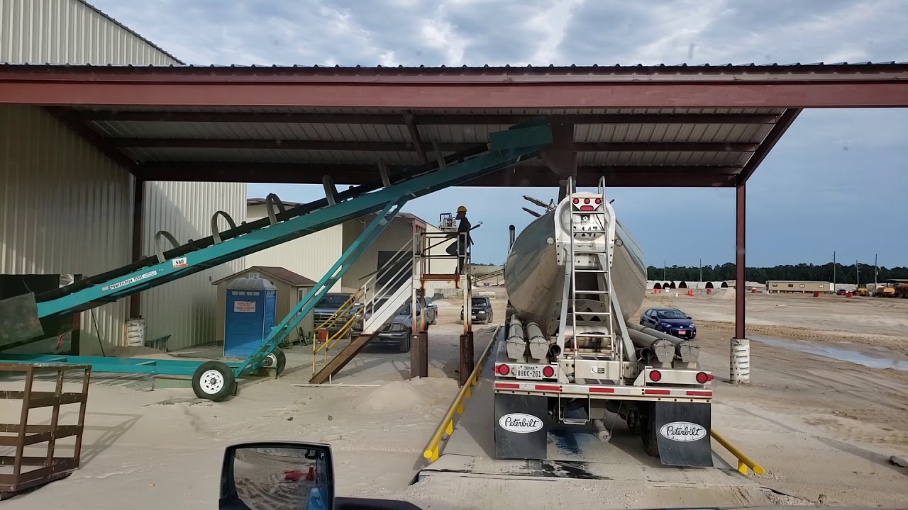 Loading Frac Sand ⏳ - YouTube
