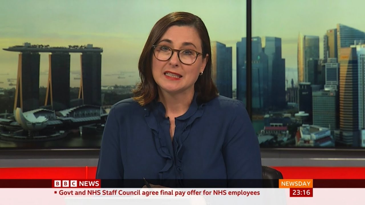 Here are the headlines on BBC News... or maybe not - YouTube