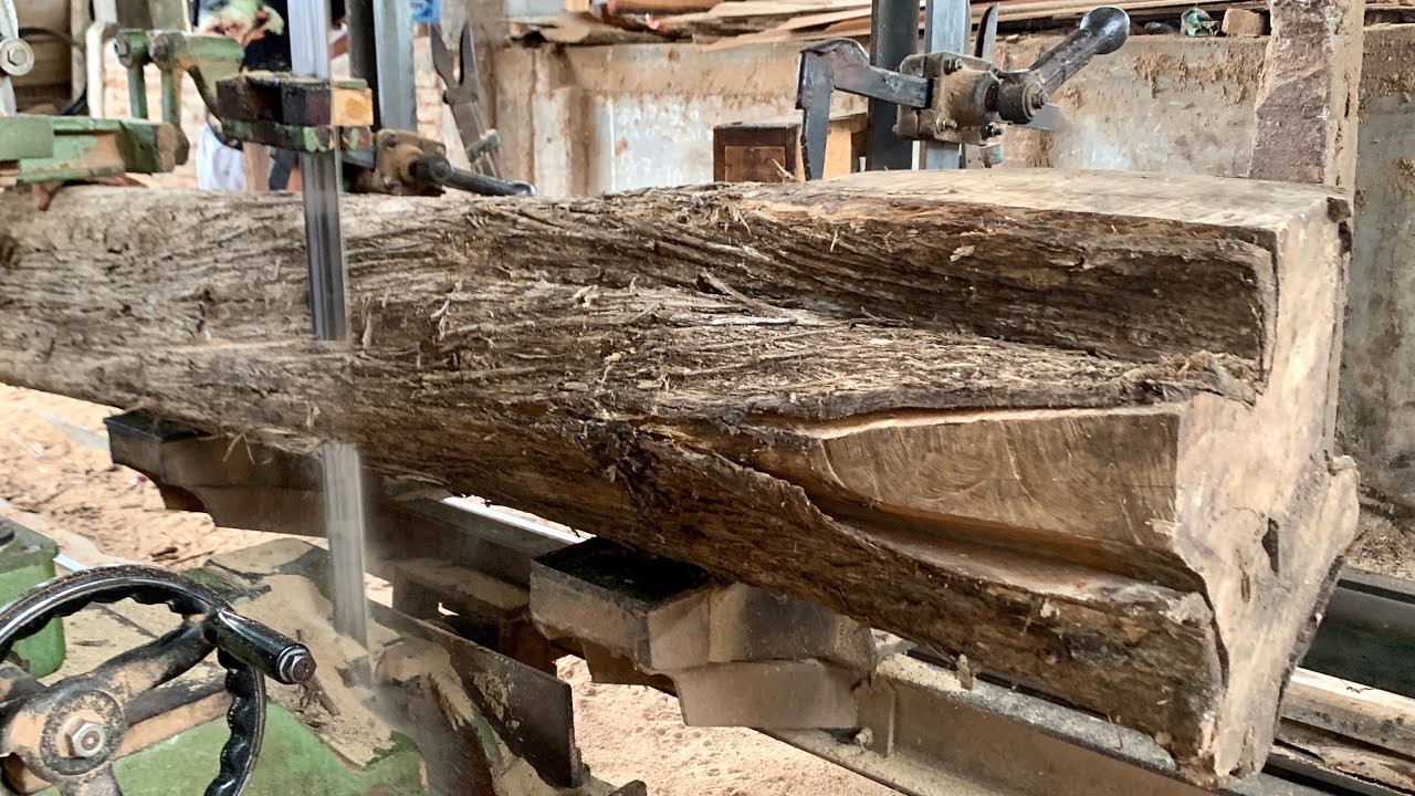 Wood sawing process using a benso machine - Unique shaped wood - YouTube