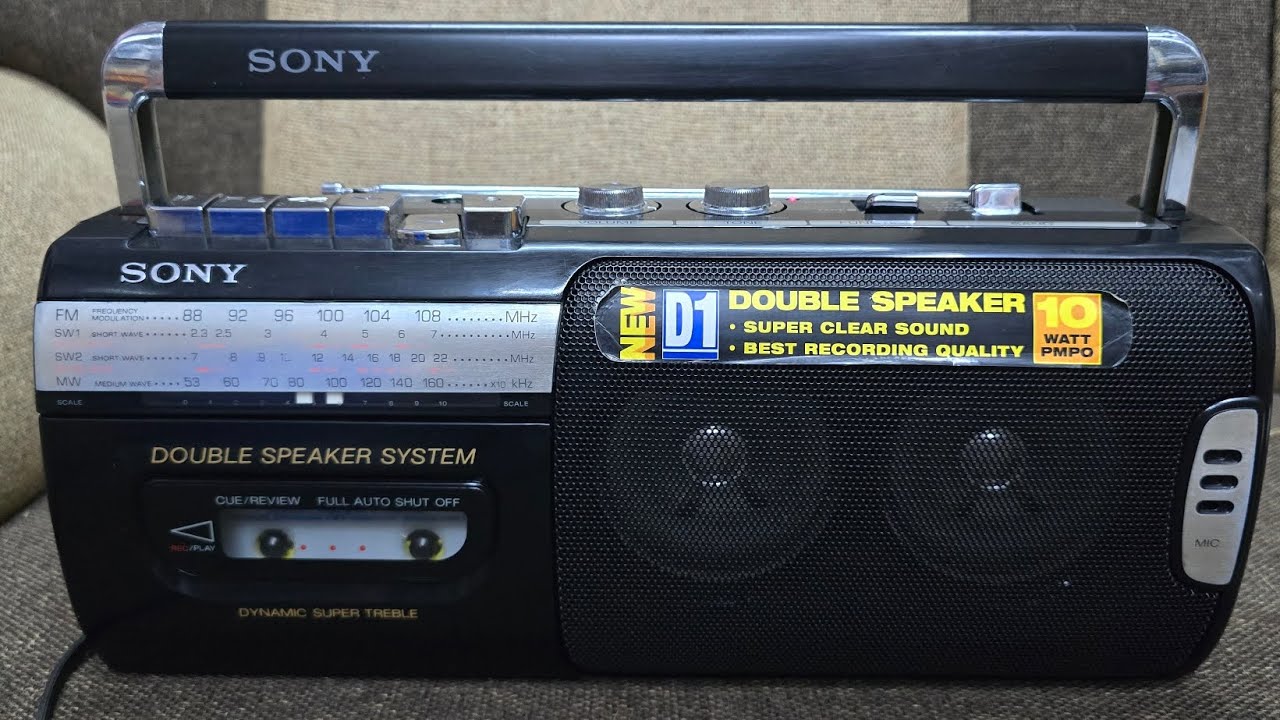 SONY CFM-D1 RADIO CASSETTE RECORDER Mo. 9427322171 - YouTube