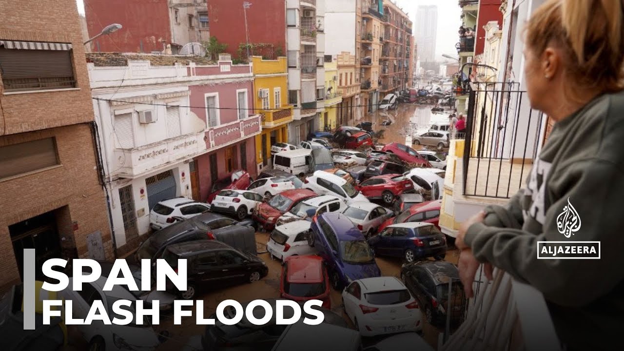 At least 95 dead after torrential rain and floods in Spain - YouTube