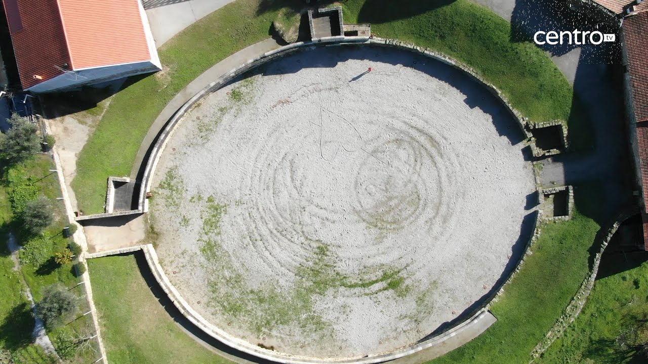 Escavações arqueológicas para encontrar teatro romano decorrem na ...