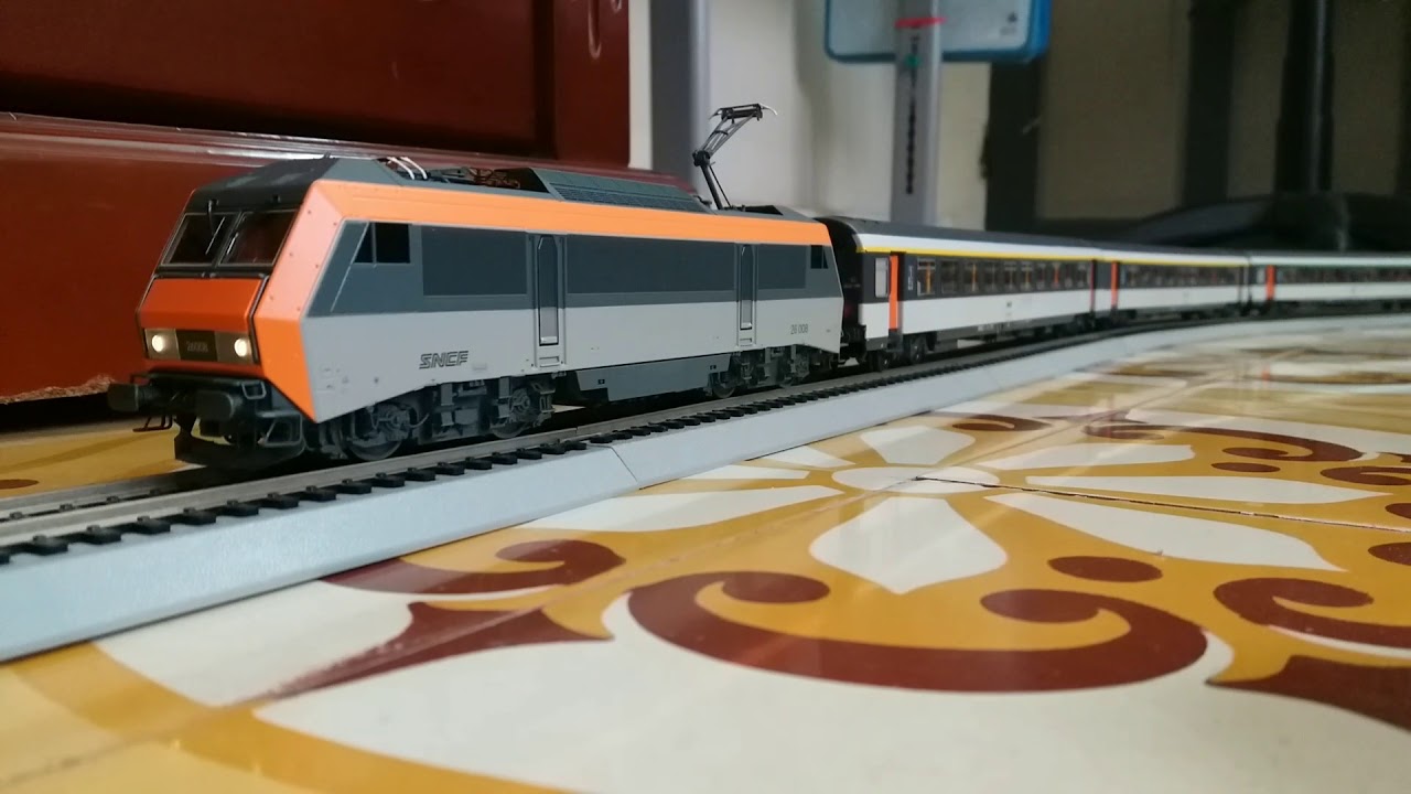 SNCF Roco - L.s Models - YouTube