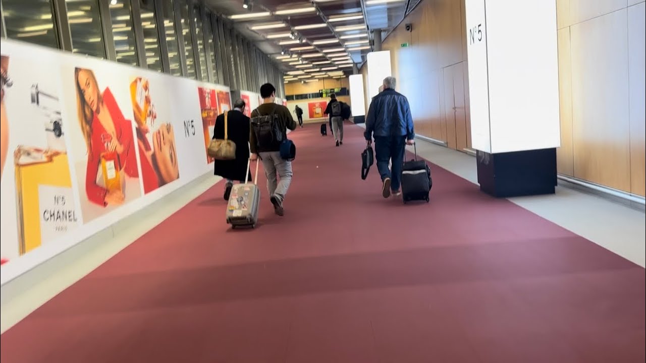 MY Layover in CDG Airport -Paris - YouTube