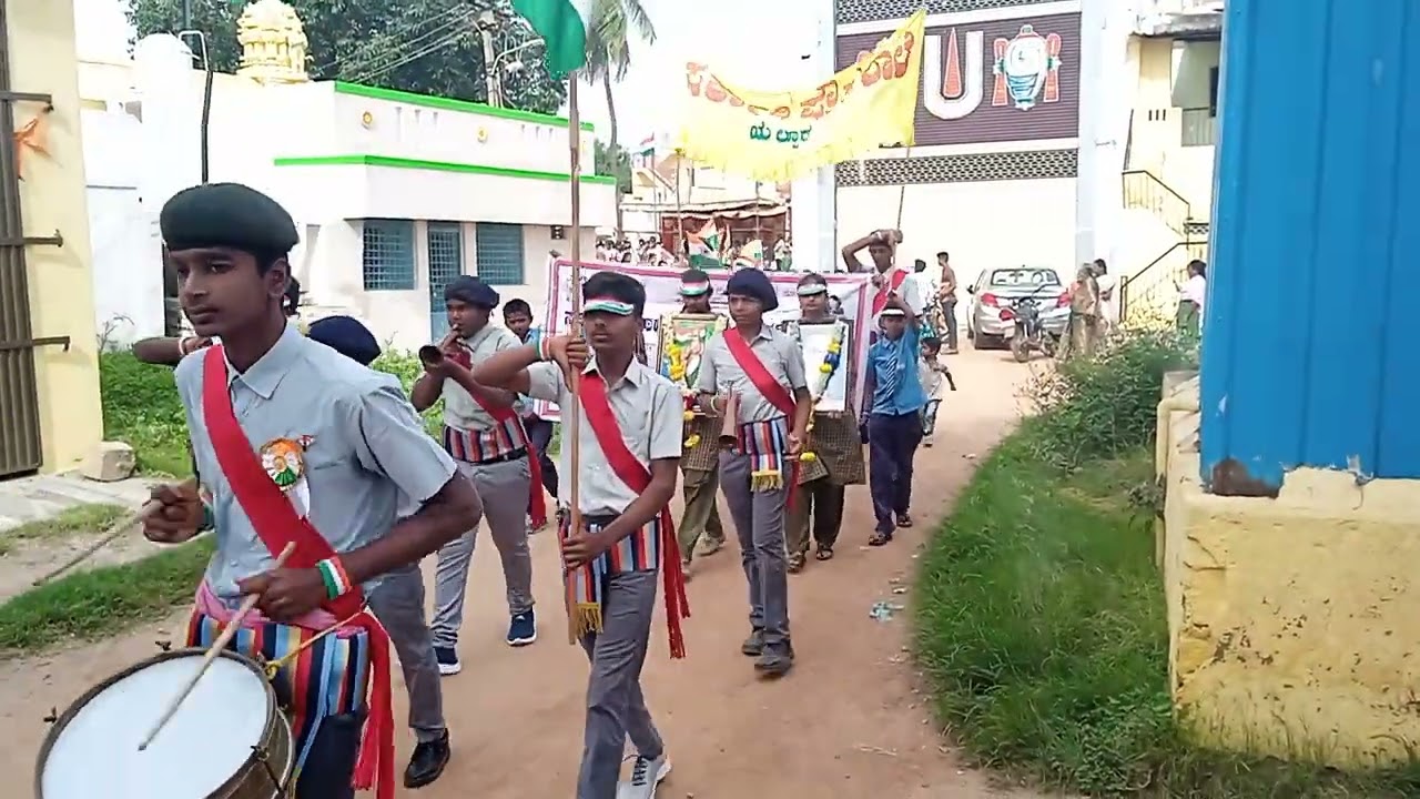 independence day procession ghs yeldur. 2022 - YouTube