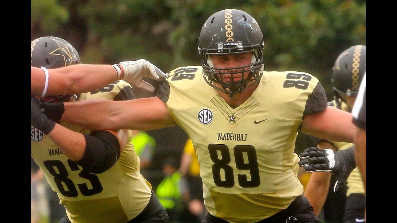 Conversations with Commodores ... Sean Dowling - YouTube