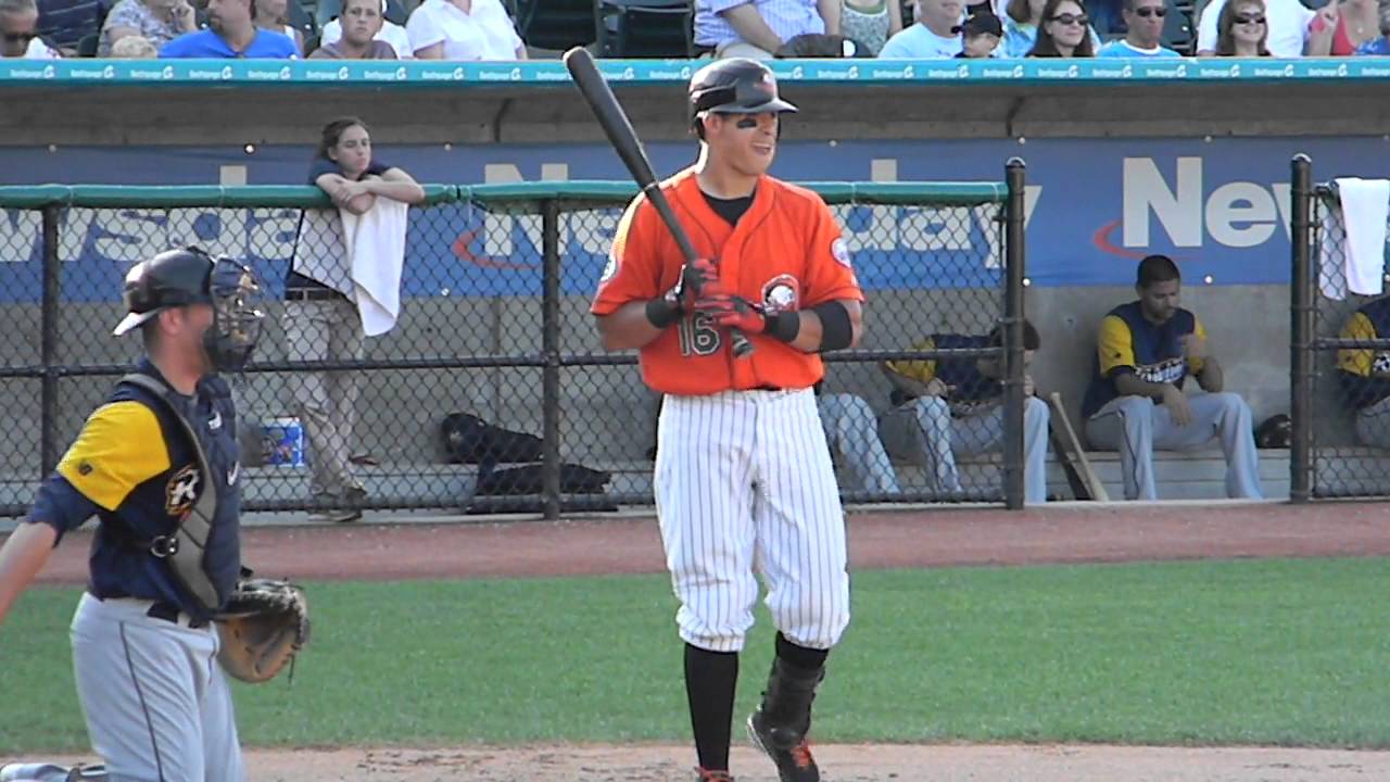 Ducks Ray Navarrete 2 Run Homerun 8/12/12 HD - YouTube