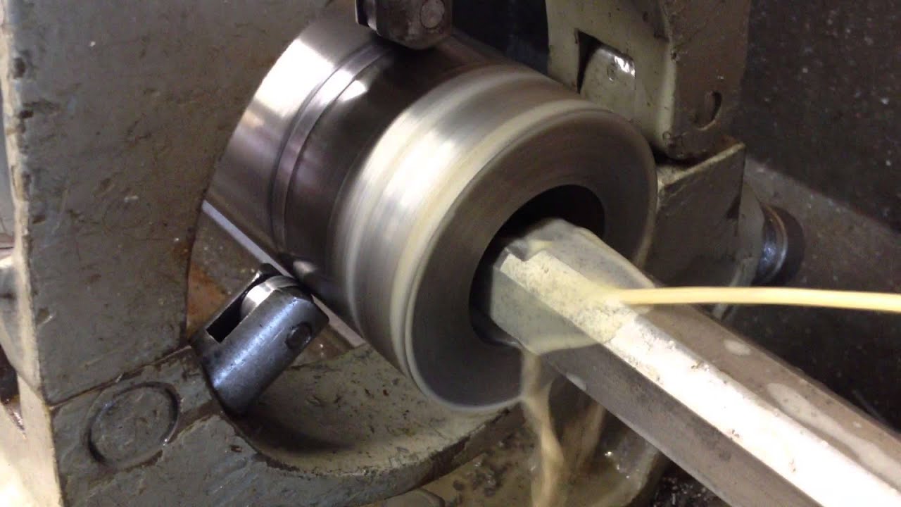 Machining the punt gun breach - YouTube