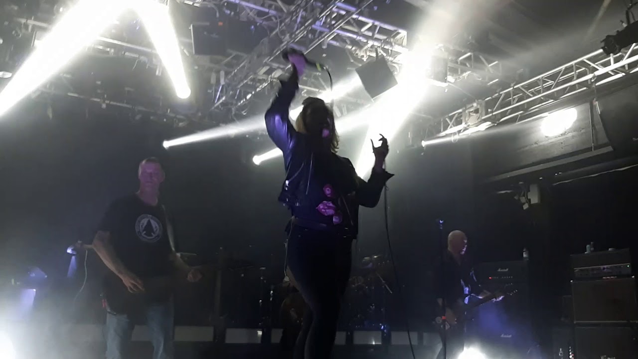 Velcra - Test Animals live @ Nosturi 2019 - YouTube