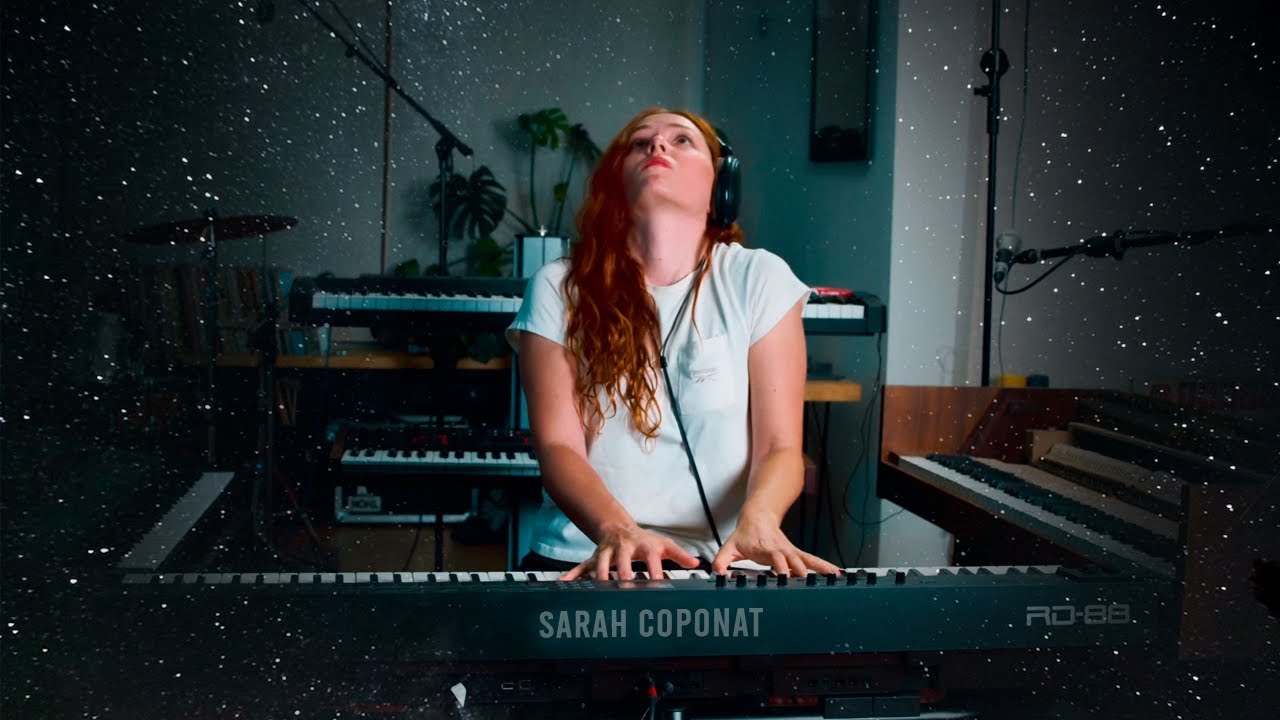 Sarah Coponat - Faded ( piano improvisation from the studio ) - YouTube