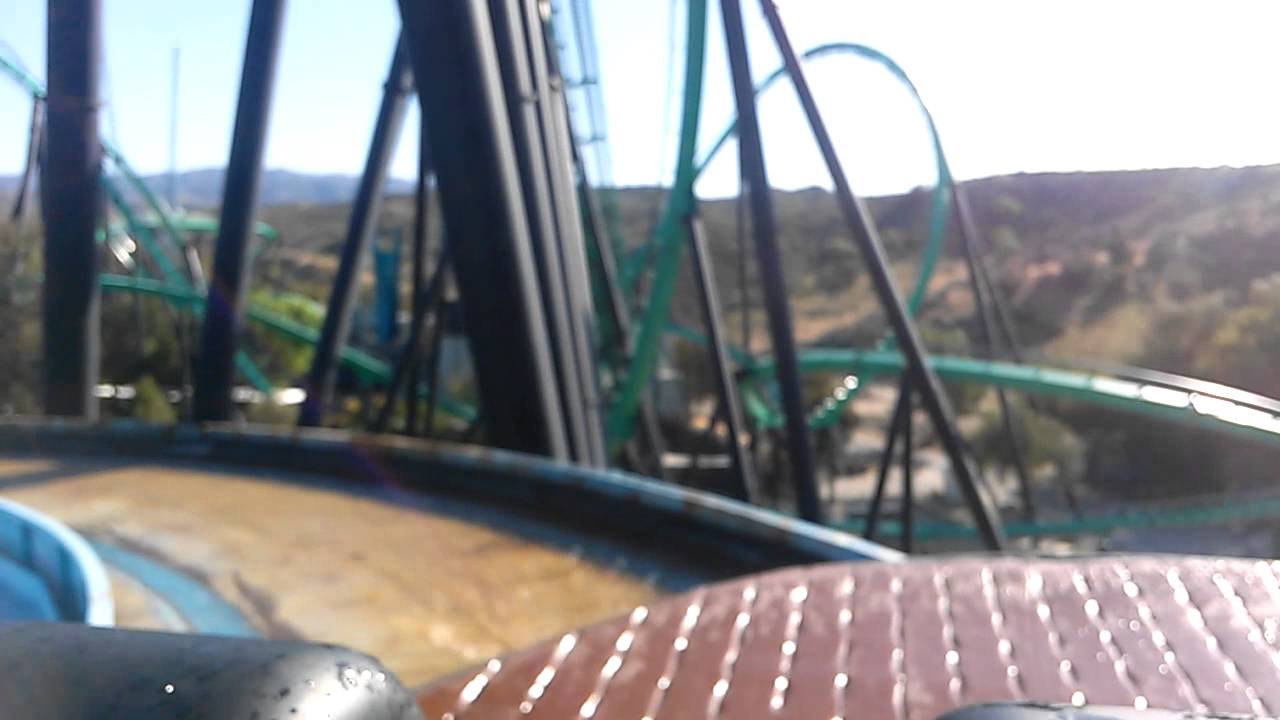 Tidal wave at six flags - YouTube