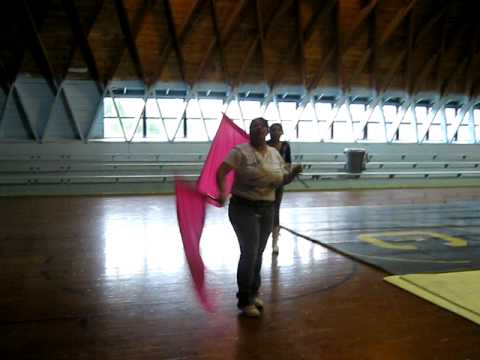 Awesome Color Guard Toss! - YouTube