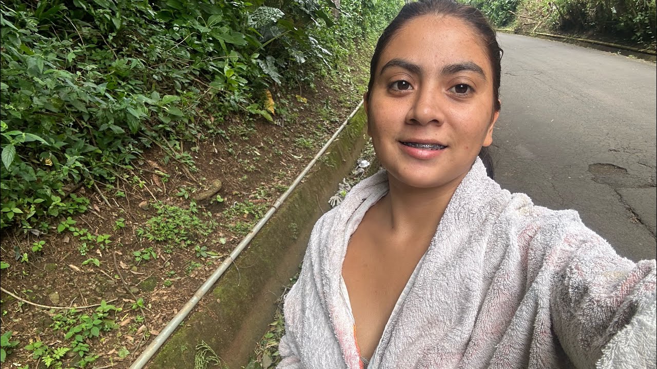 Kary Escalante está en vivo - YouTube