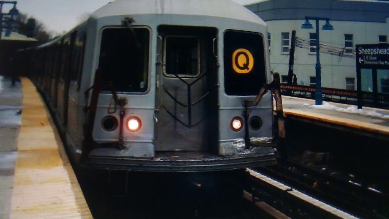 Tribute to the R42 N Q R And W train - YouTube