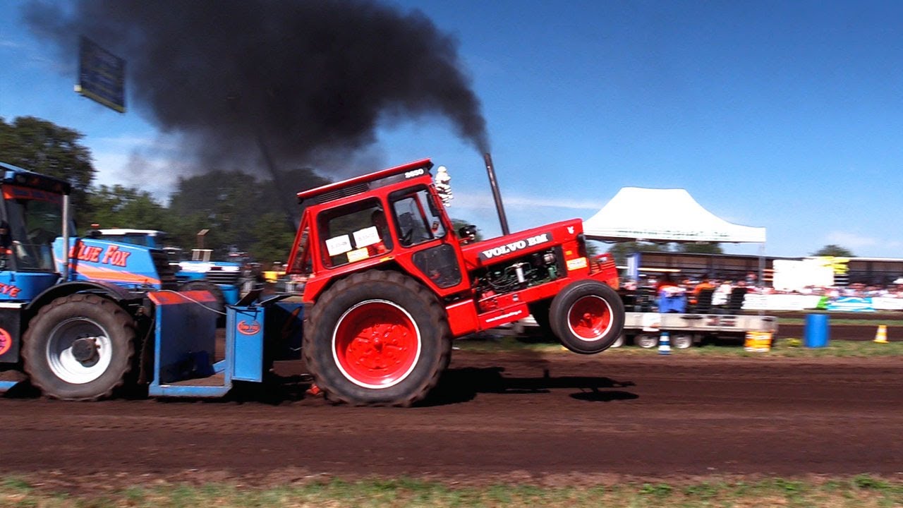 TRACTOR PULLING | lots of Smoke, Wheelies, Turbos & Power | Olmen 2022 ...