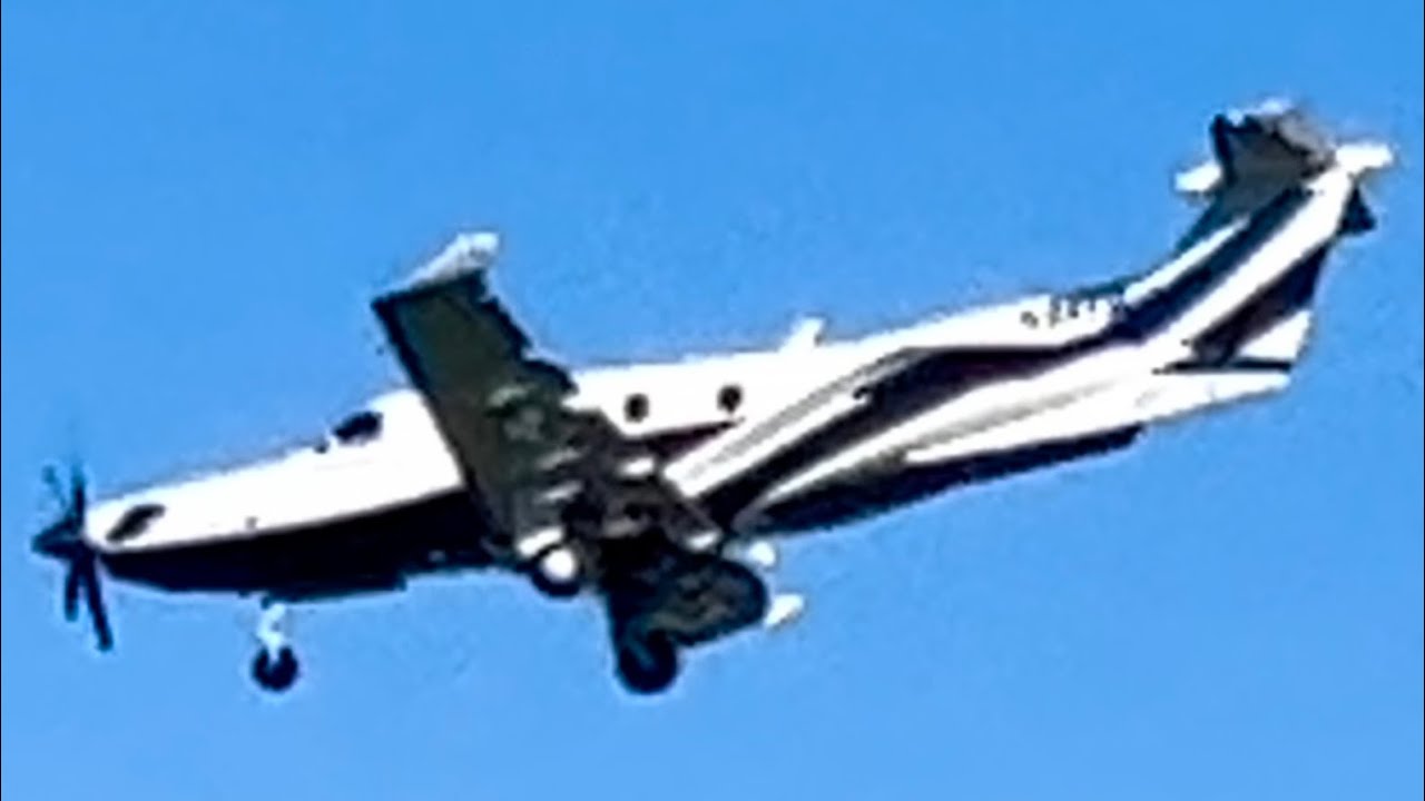 Plane Spotting Landings In Idaho Falls #37 (Ft 2 bladed Beech 58 Baron ...