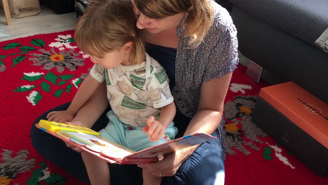 ANNA READING - YouTube