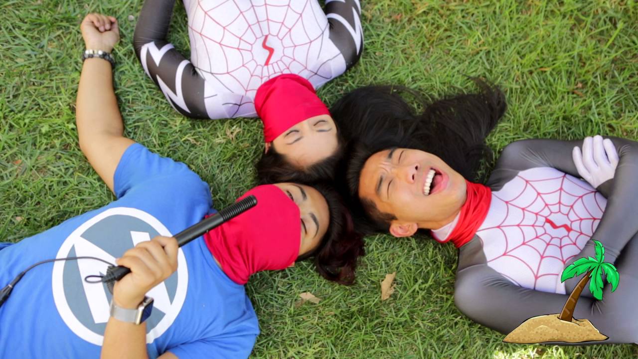 Earth's Mightiest Cosplay: Nerd Con 2016 - YouTube