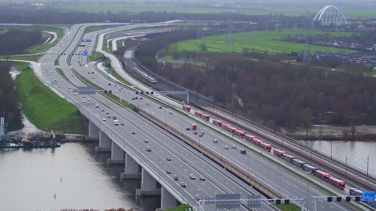 aankomst allGo bussen Almere - YouTube