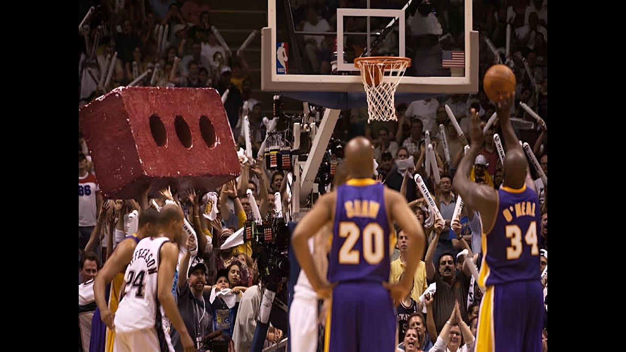 2002 NBA Finals Game 3 Los Angeles Lakers at New Jersey Nets, June 9 ...