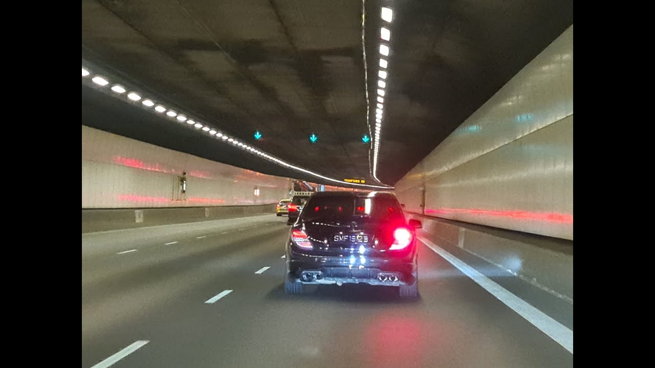 Reckless Mercedes Driver on KPE - Full video 2 - YouTube