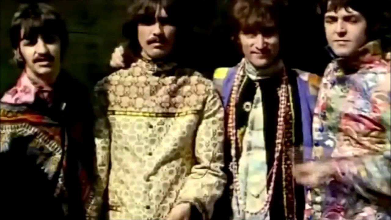The Beatles : I Am The Walrus - YouTube