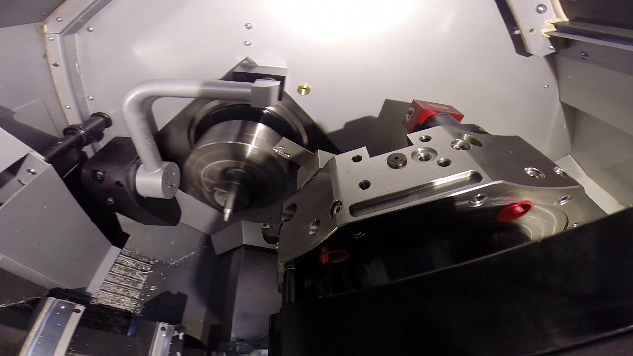 Erste Versuche auf neuer Haas ST20Y CNC Drehmaschine - YouTube