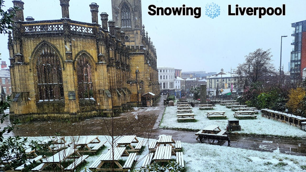 Snowfall walking tour Liverpool, UK #traveller #snow - YouTube
