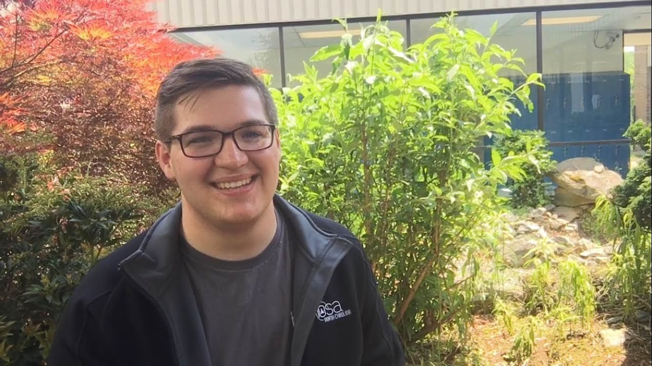 Burgin Mackey - 2016 HOSA National Officer Candidate - YouTube