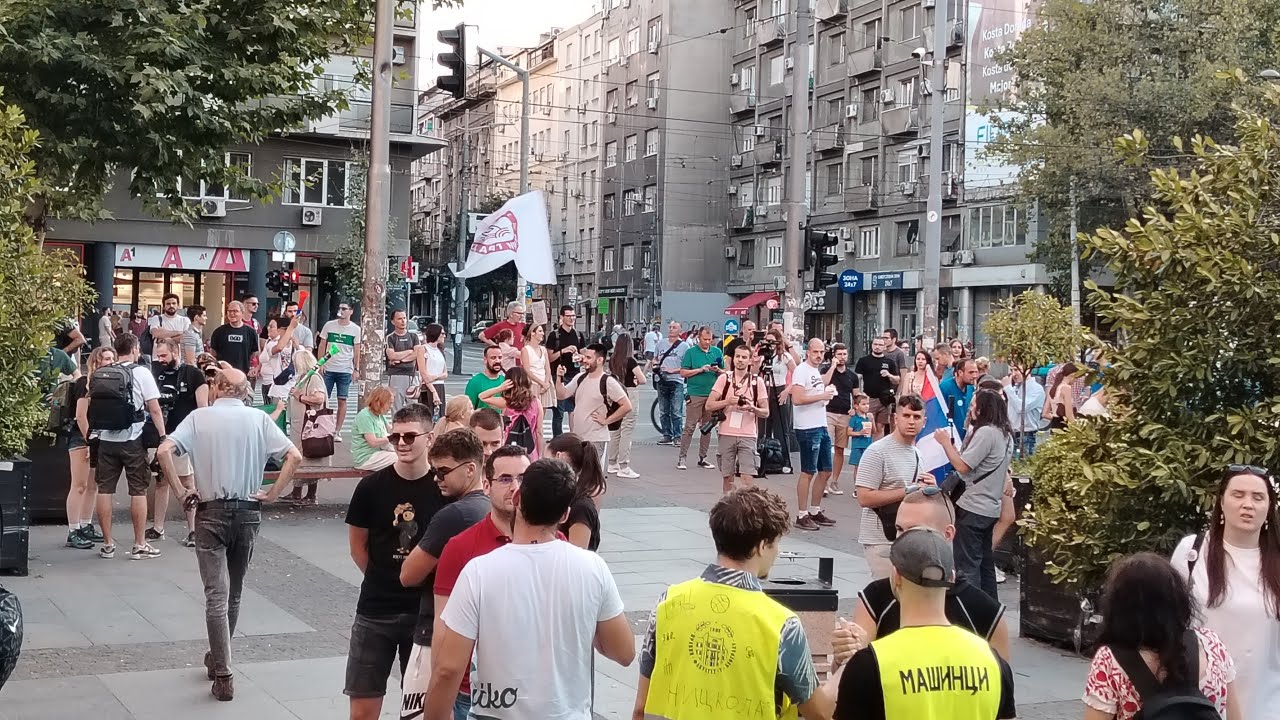 Protest studenata od Pravnog fakulteta do zgrade BIA. Uživo Beograd ...