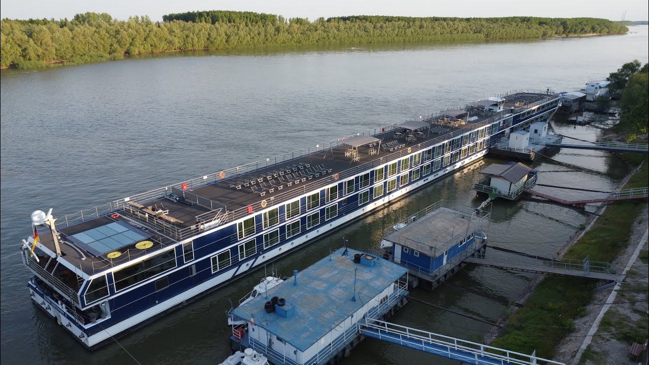 MS River Discovery II / aerial ship tour - YouTube