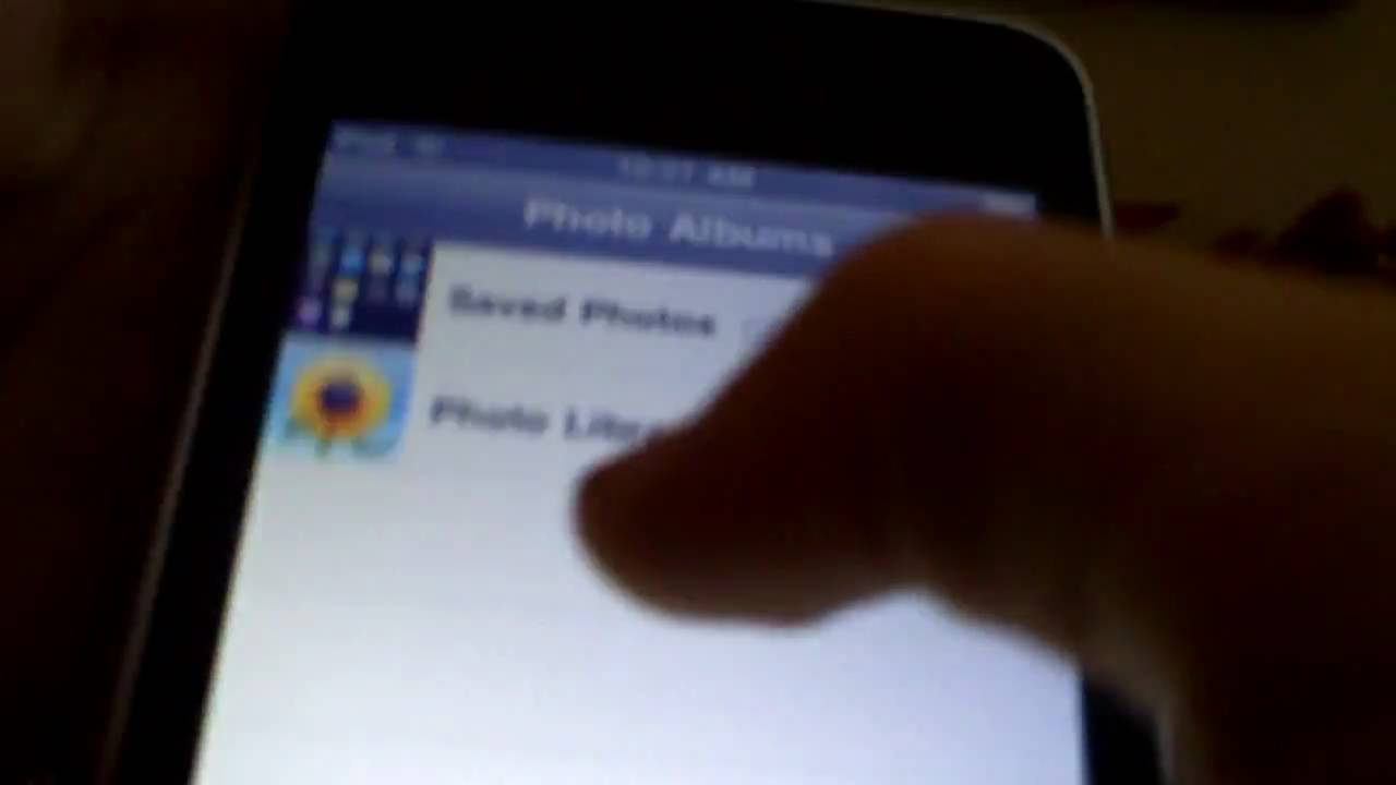 How to take screenshots on iPod Touch - YouTube