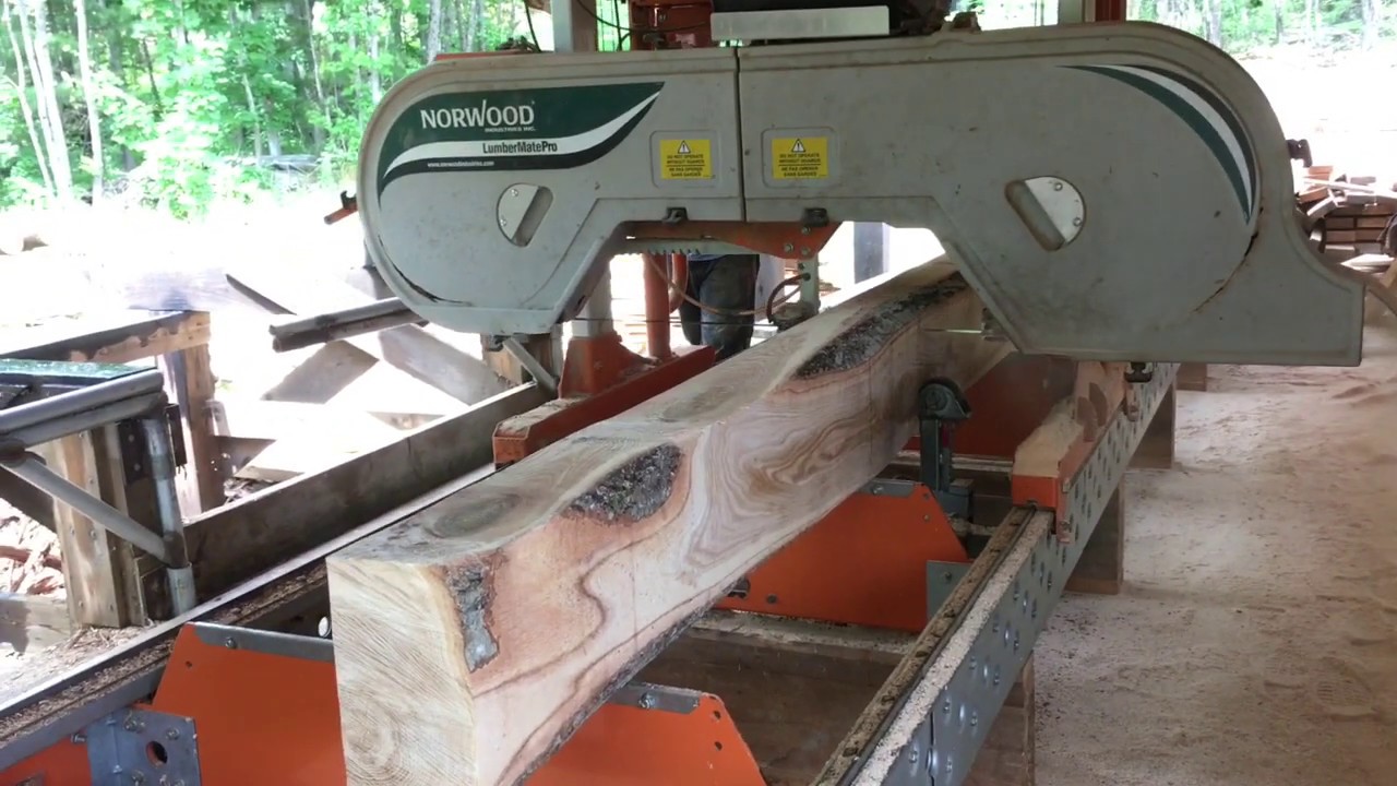Sawing low grade red oak - YouTube
