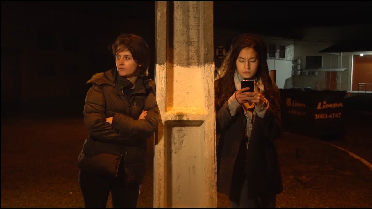 Frances Ha - Subway Scene (2021) (EN) - YouTube