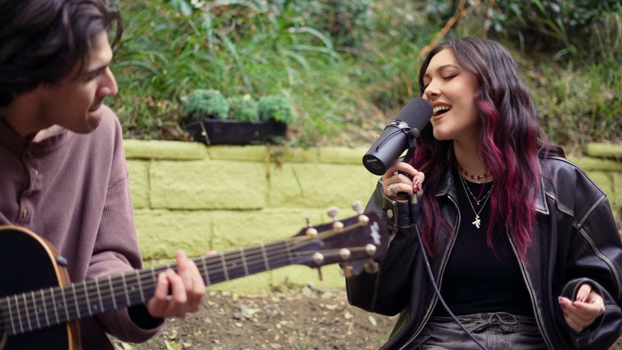 Taylor Felt - Days Like This (Acoustic) - YouTube