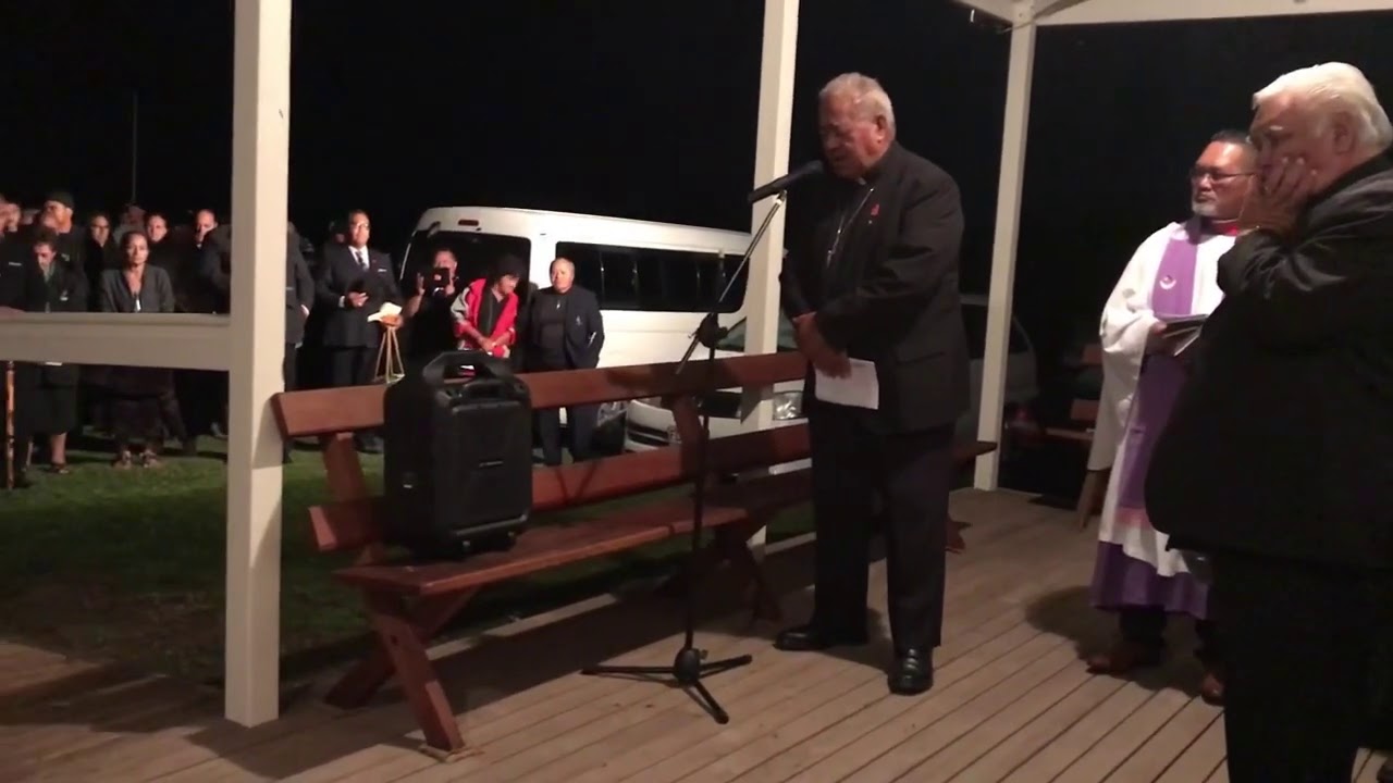 Karakia Timatanga - YouTube