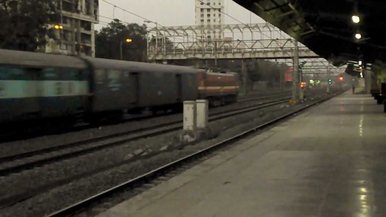 First HD video of mumbai's oldest train Flying rani [ Indian Railways ...