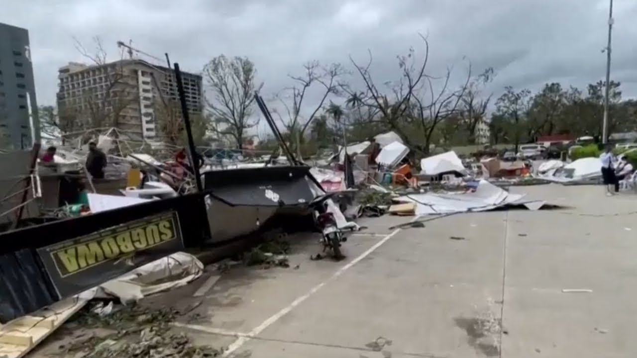 Rescue efforts underway in the Philippines after Typhoon Rai - YouTube