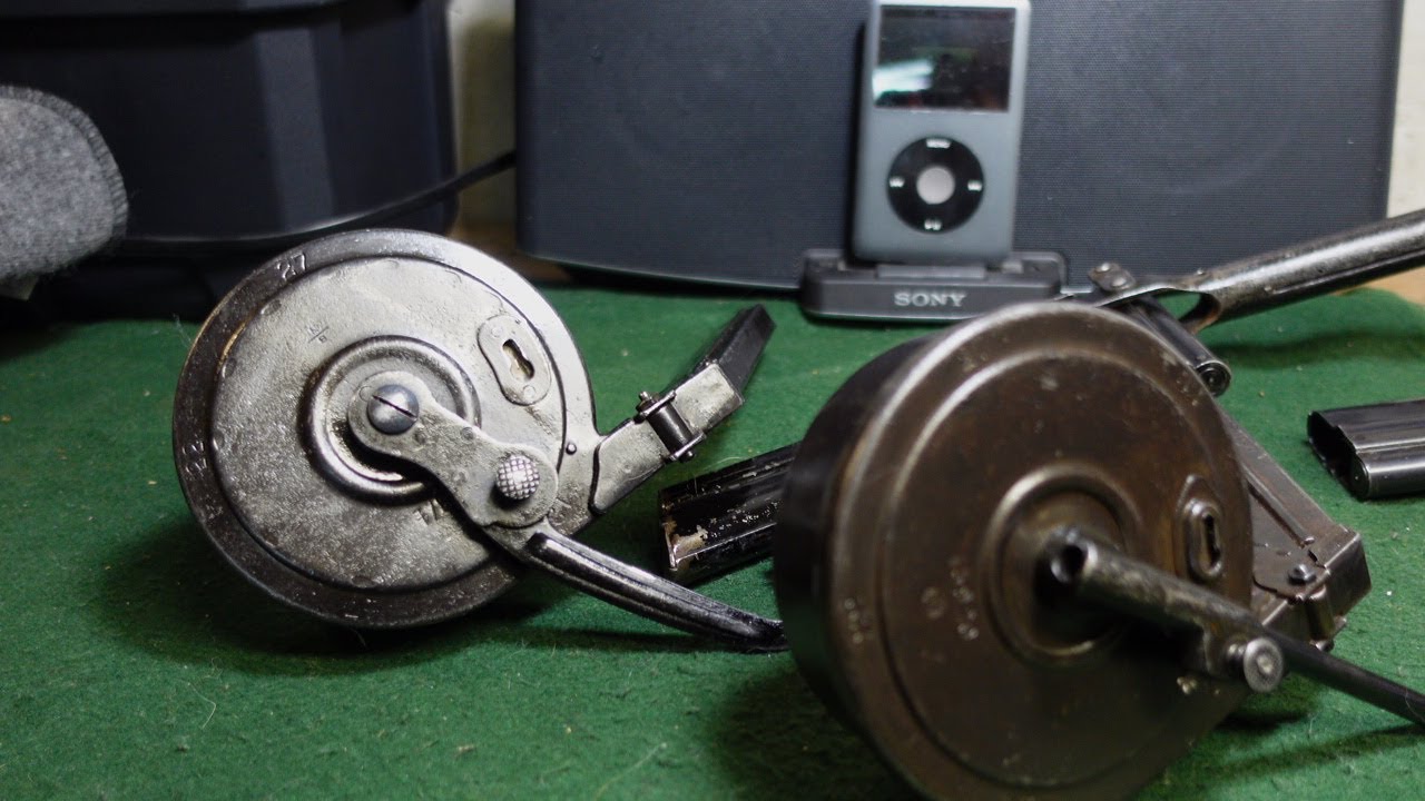 The German Luger Snail Drum Magazine and Loader Tool. Overview & How it ...