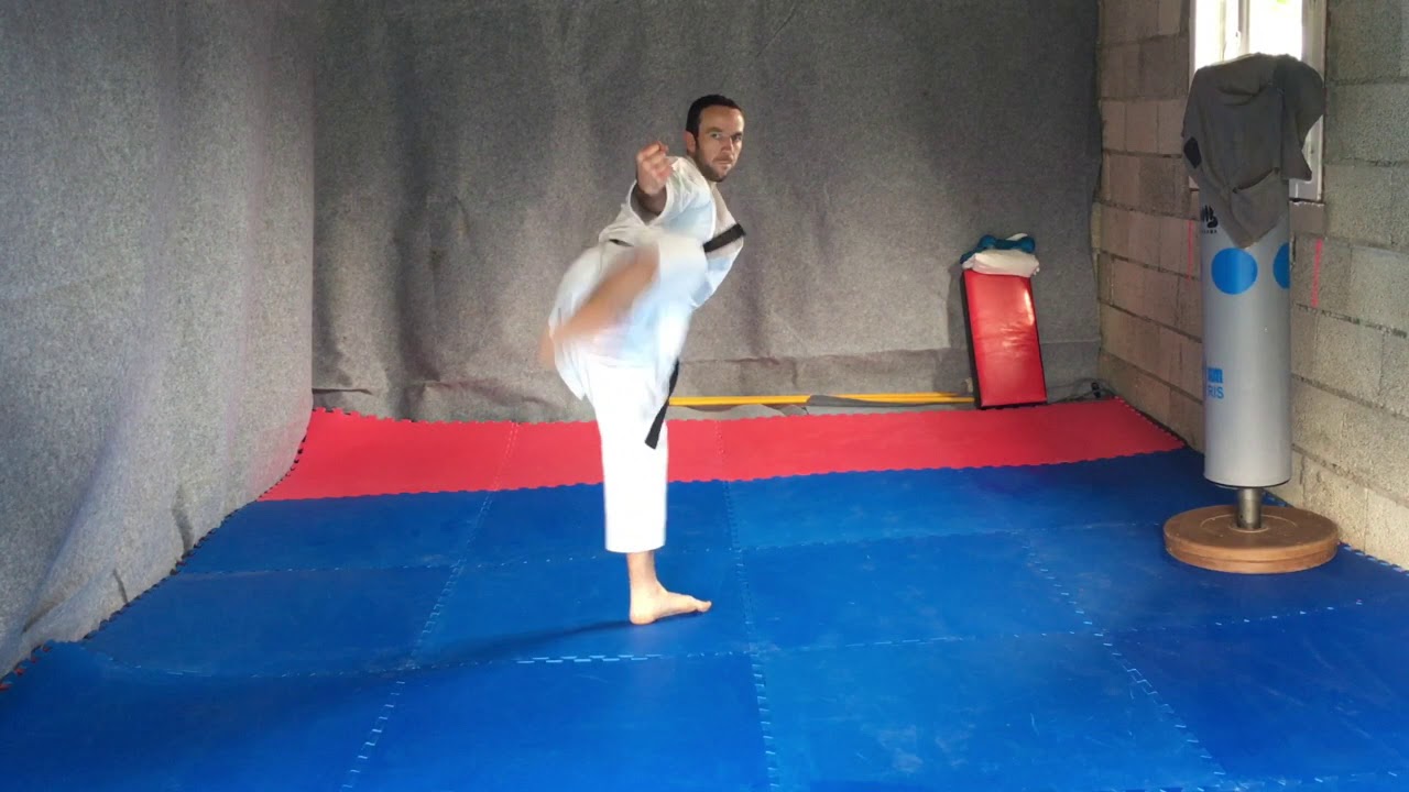 Gankaku - karaté shotokan - YouTube