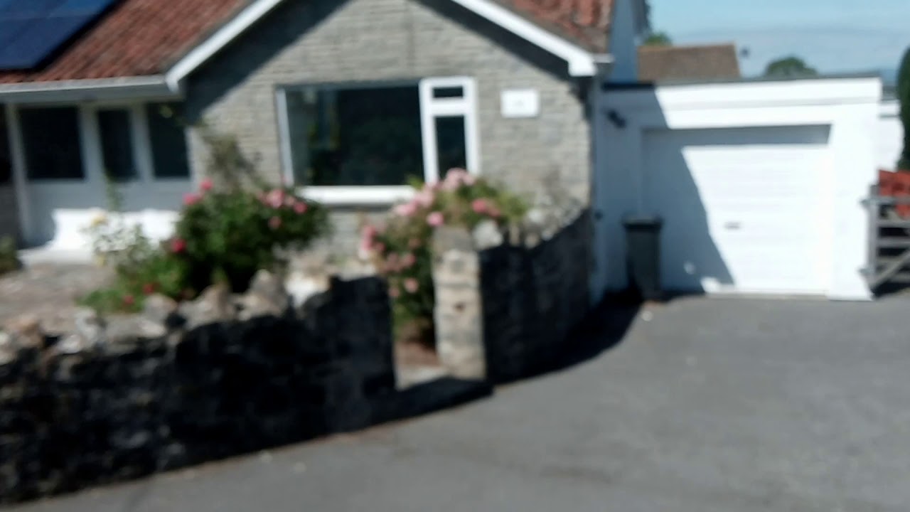 Bus ride through the village of Chilton polden. - YouTube