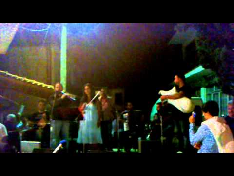 ΜΑΥΡΟ ΜΟΥ ΧΕΛΙΔΟΝΙ ΠΕΝΤΑΛΟΦΟΣ 12 8 2012 - YouTube