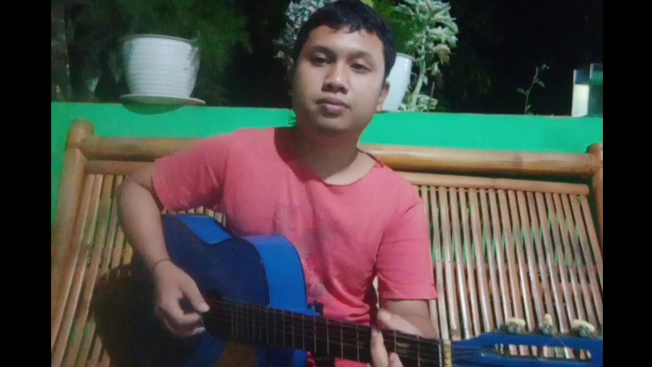 Daud Sirait Menyanyi kan kembali lagu Ciptaannya tiga lagu - YouTube