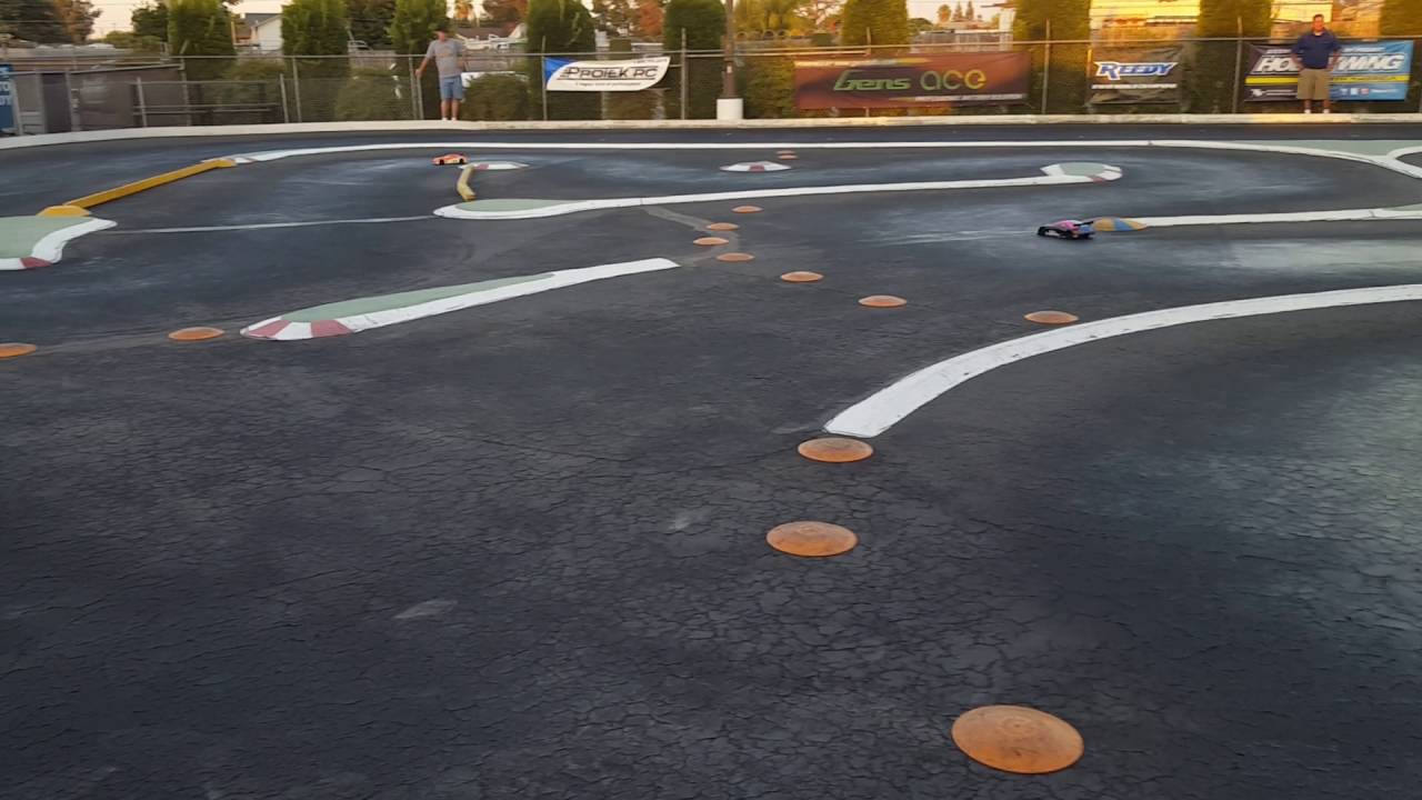 Ripon R/C Speedway - YouTube