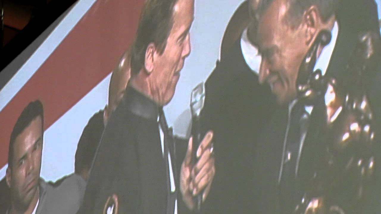 2012 Arnold Classic Expo - Arnold & Mario - YouTube