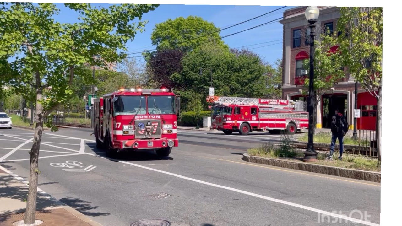 Boston Fire | Engine 37 and Ladder 26 responding - YouTube