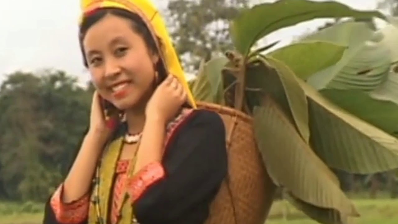 solung gidi adi ka agam gidi/Adi tradition song dance - YouTube